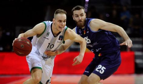 David Jelínek firma una extensión de su contrato con el MoraBanc ...